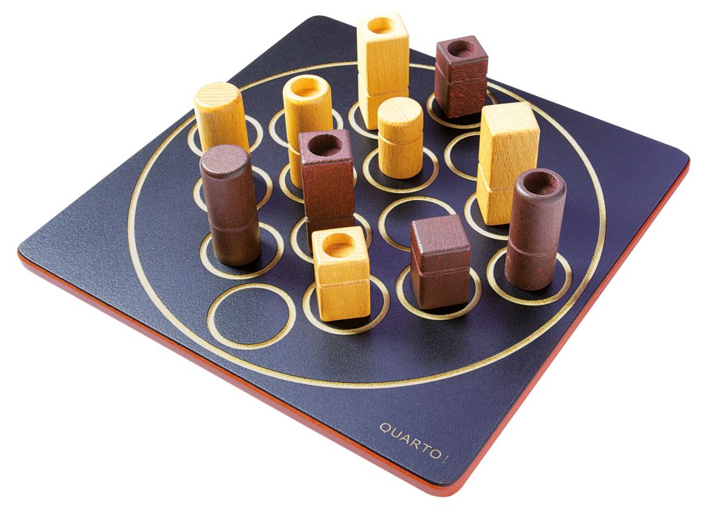 Quarto - The Curious Meeple